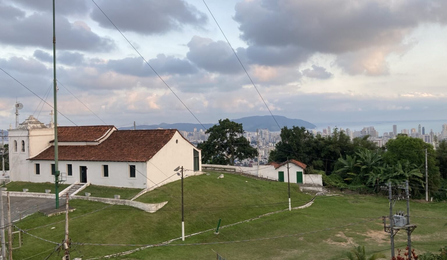 Monte Serrat: bonde funicular é atração em Santos - Viajante Econômica